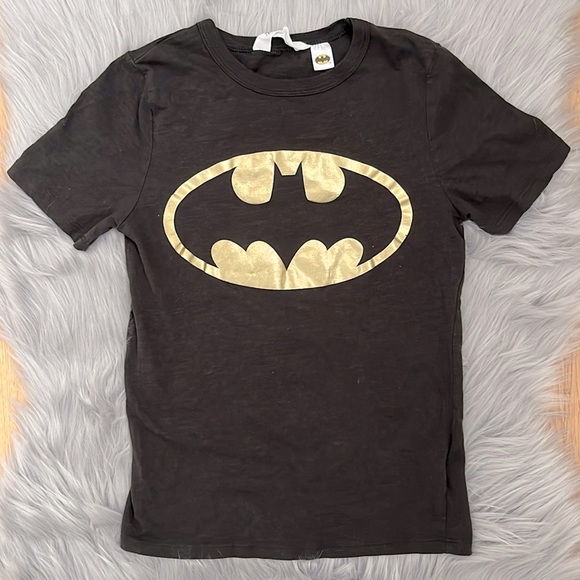 H&M | Shirts & Tops | 5 25 Black Tshirt With Gold Batman Logo | Poshmark